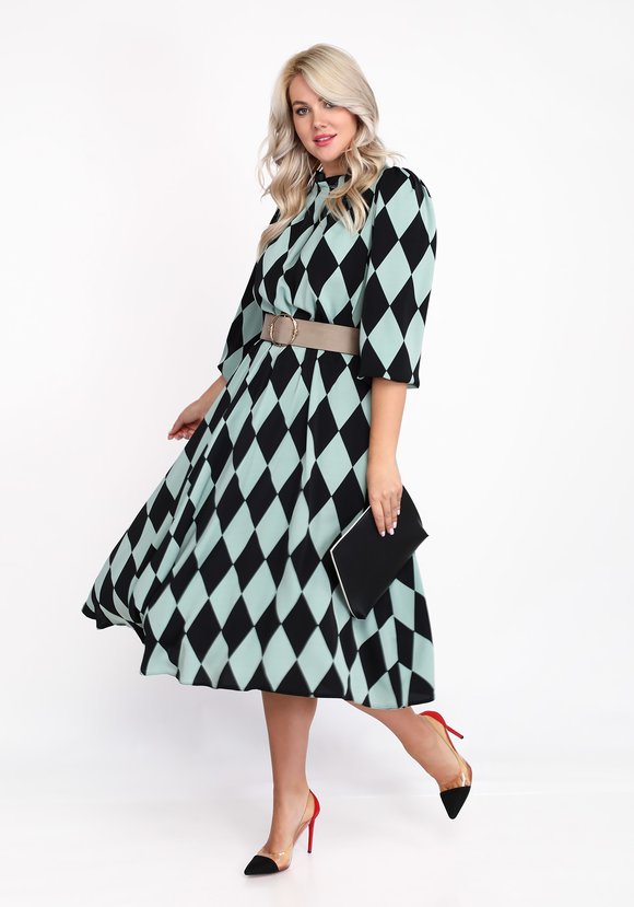 Платье приталенное с воротником стойка — купить за руб в магазине Леомакс